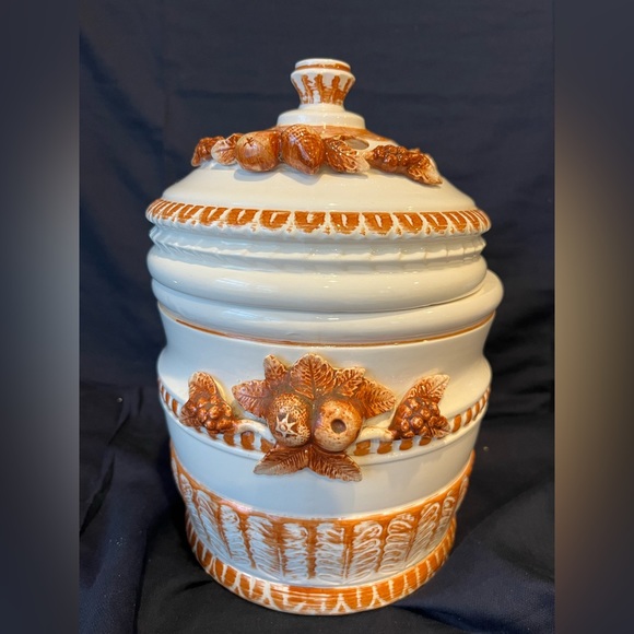 Accents | Vintage Cottagecore Cookie Jar | Poshmark